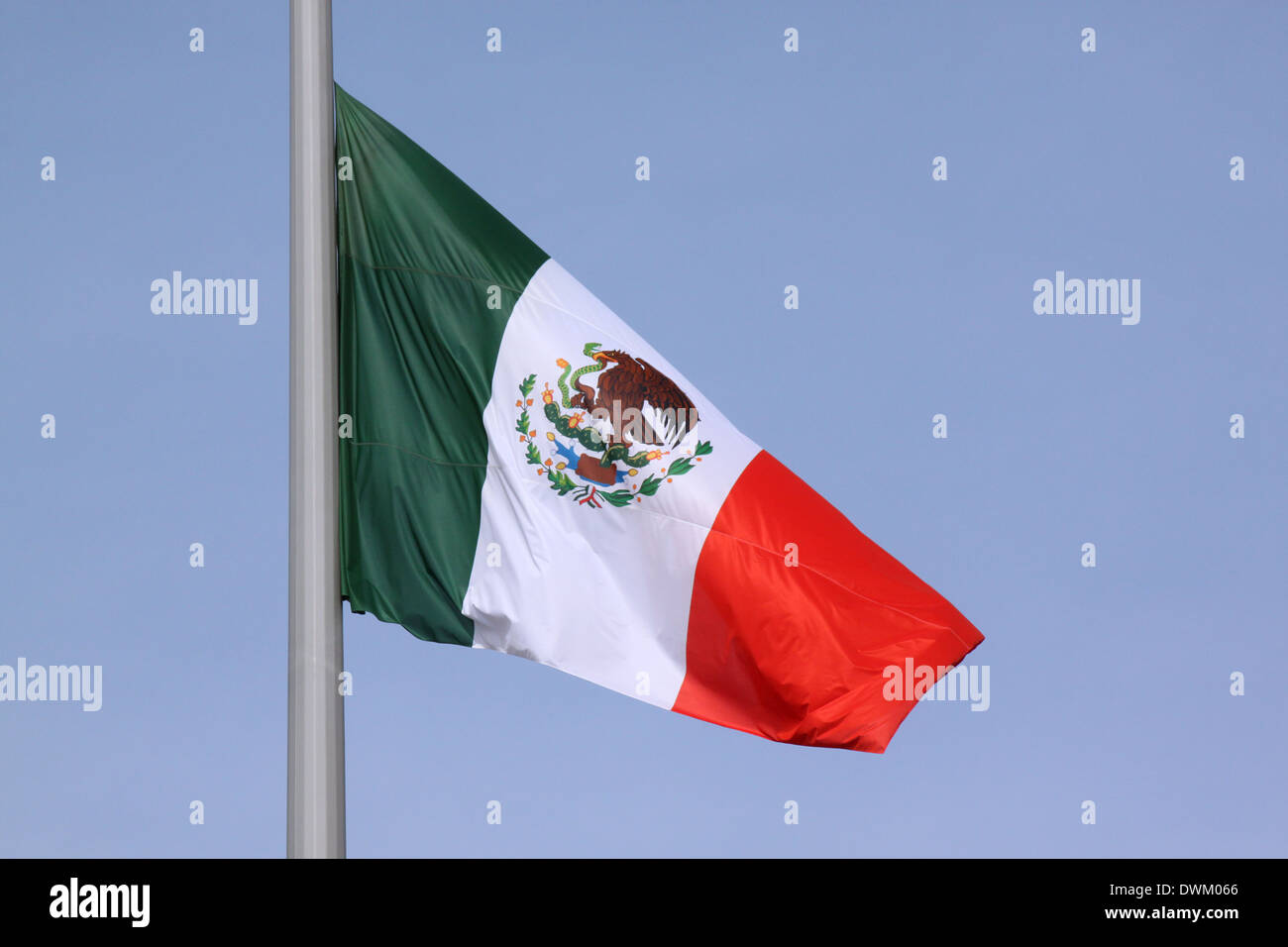 Official flag of mexico hi-res stock photography and images - Alamy
