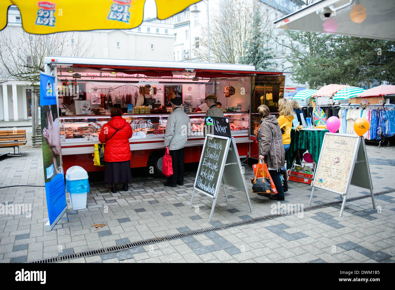 Berlin sausage mobile food hi-res stock photography and images - Alamy