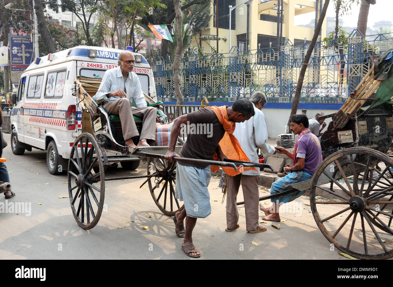 Driver of rickshaw hi-res stock photography and images - Alamy