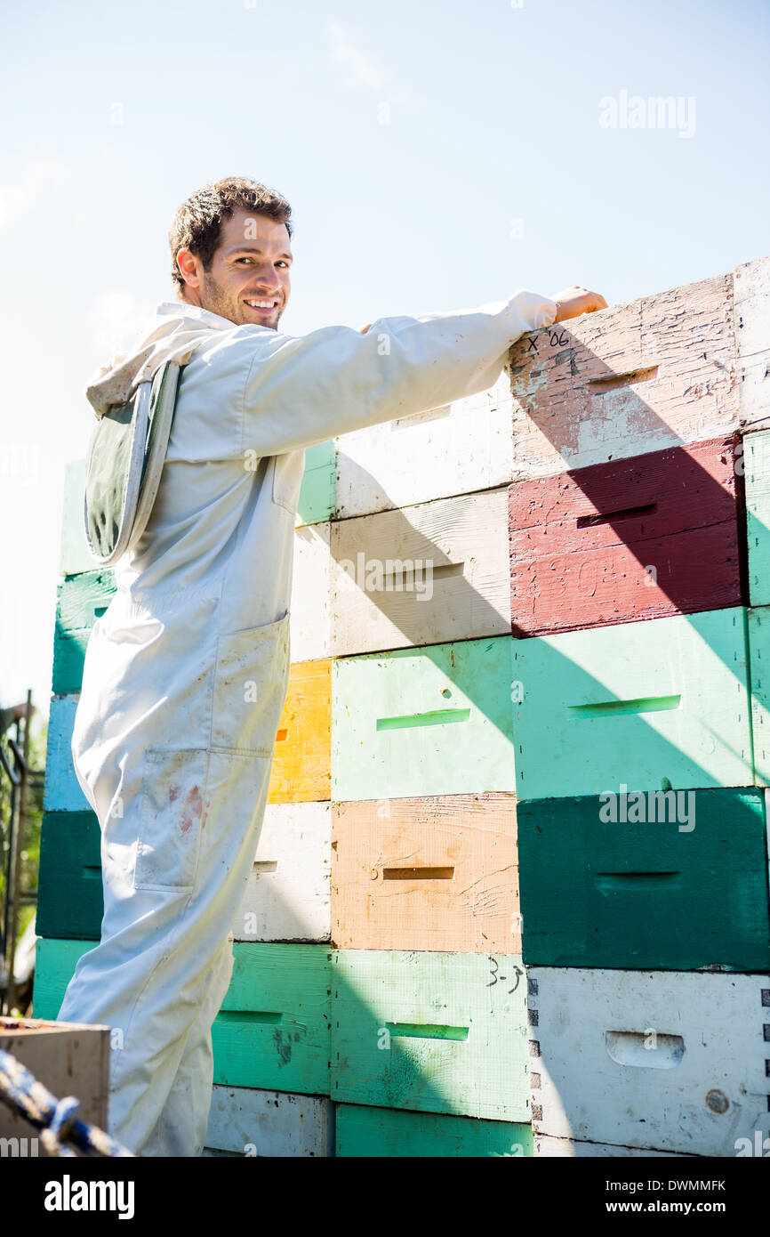 Loading crates truck hi-res stock photography and images - Alamy