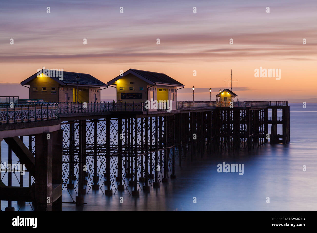 Penarth Pier, near Cardiff, Vale of Glamorgan, Wales, United Kingdom ...