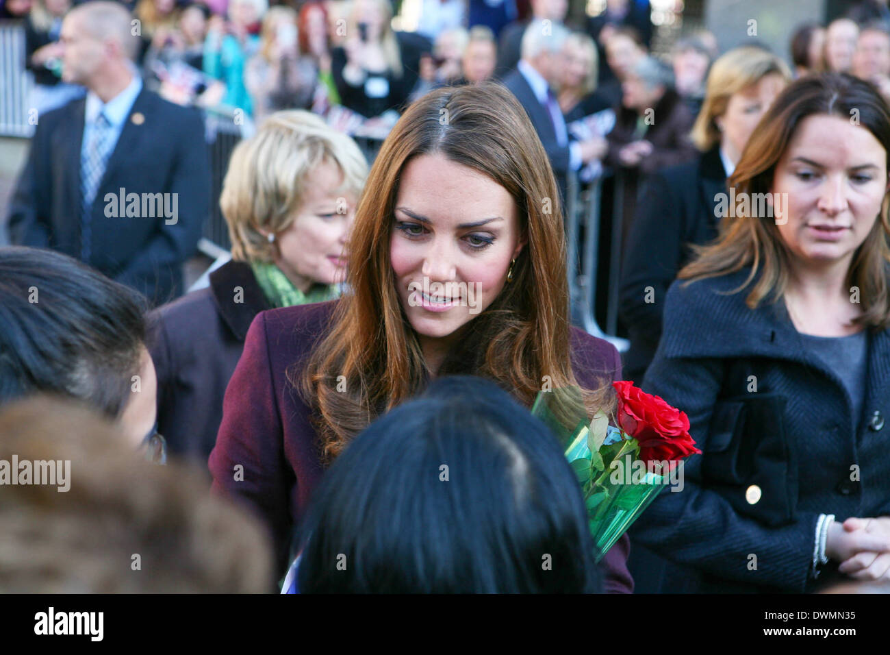 Catherine, Duchess of Cambridge aka Kate Middleton leaving the ...