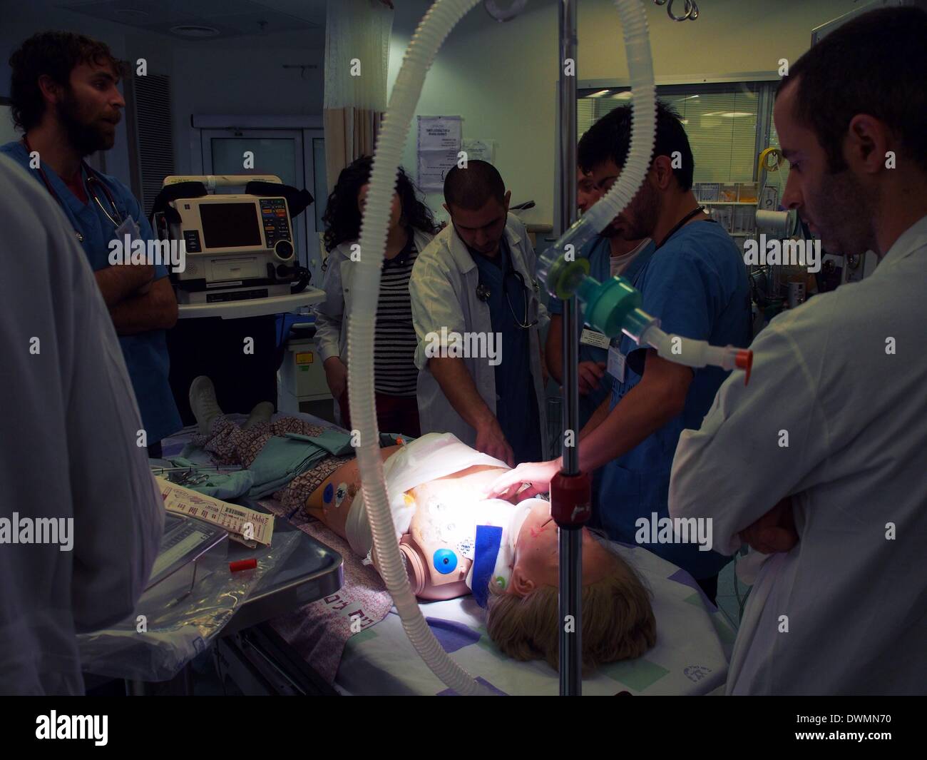 Emergency ward 10 hi-res stock photography and images - Alamy