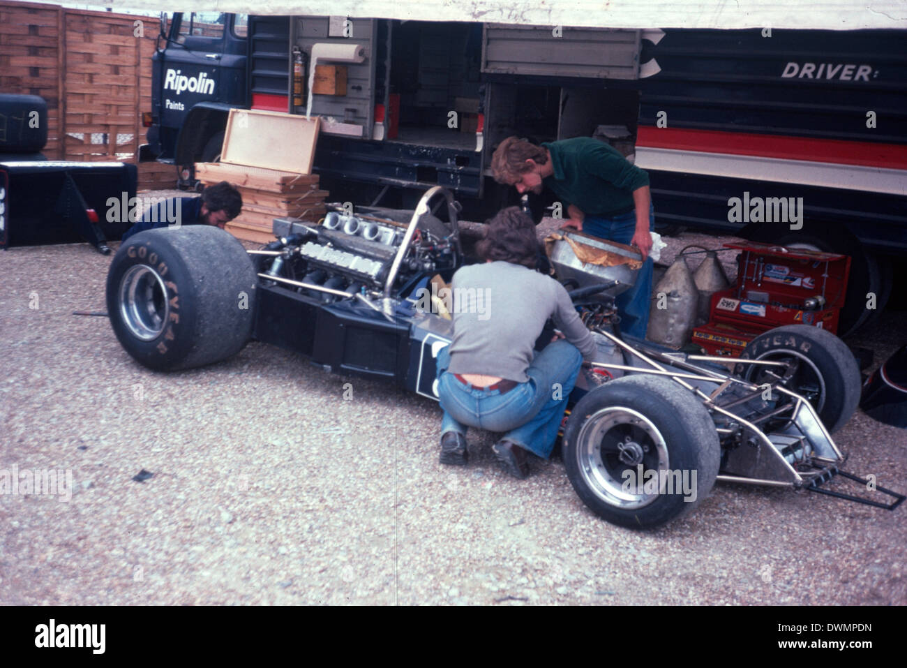David Purley's Lec Chevron B30 F5000 at Brands Hatch 1976 Stock Photo ...