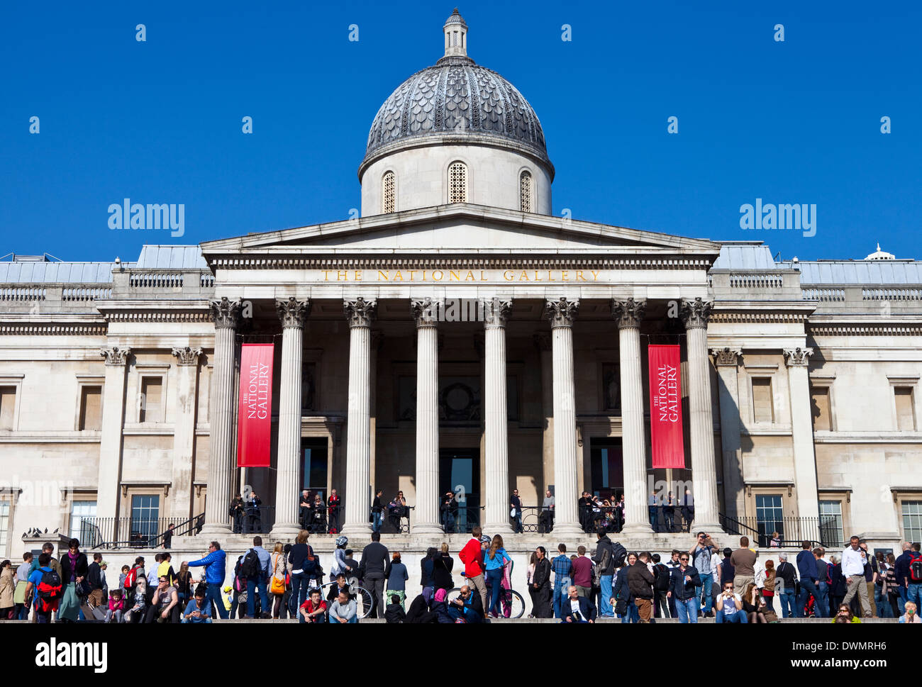 Iconic london museums hi-res stock photography and images - Alamy