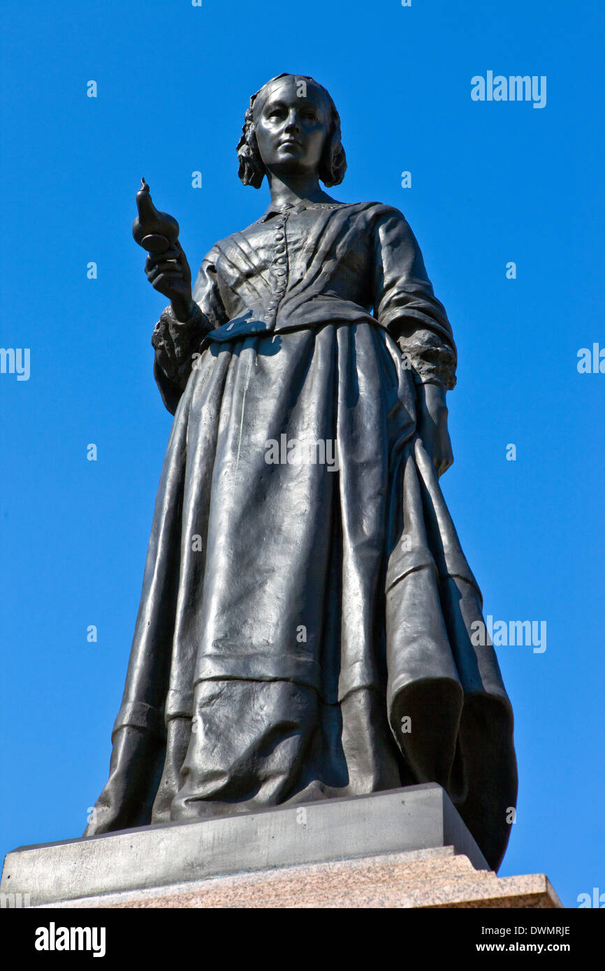 Statue of the famous nurse Florence Nightingale in London Stock Photo ...