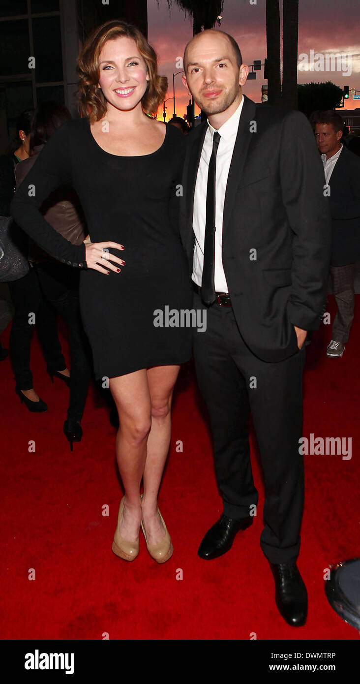 Paul scheer and june diane raphael hi-res stock photography and images ...