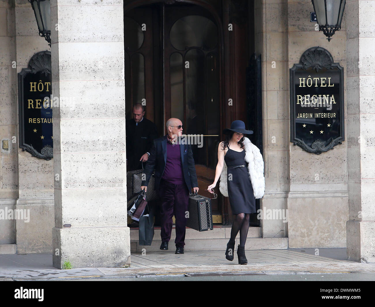 Mary-Louise Parker and John Malkovich on location for new movie "RED 2 ...