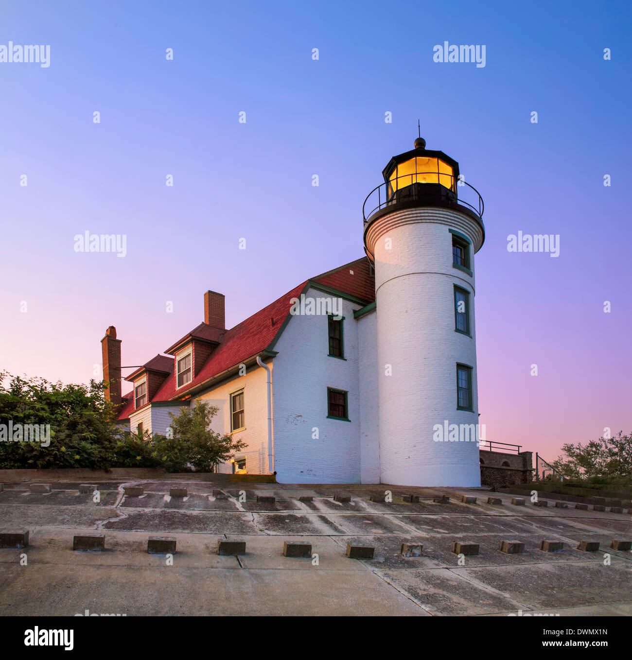 The Historic Point Betsie Lighthouse On A Clear Lake Michigan Morning ...