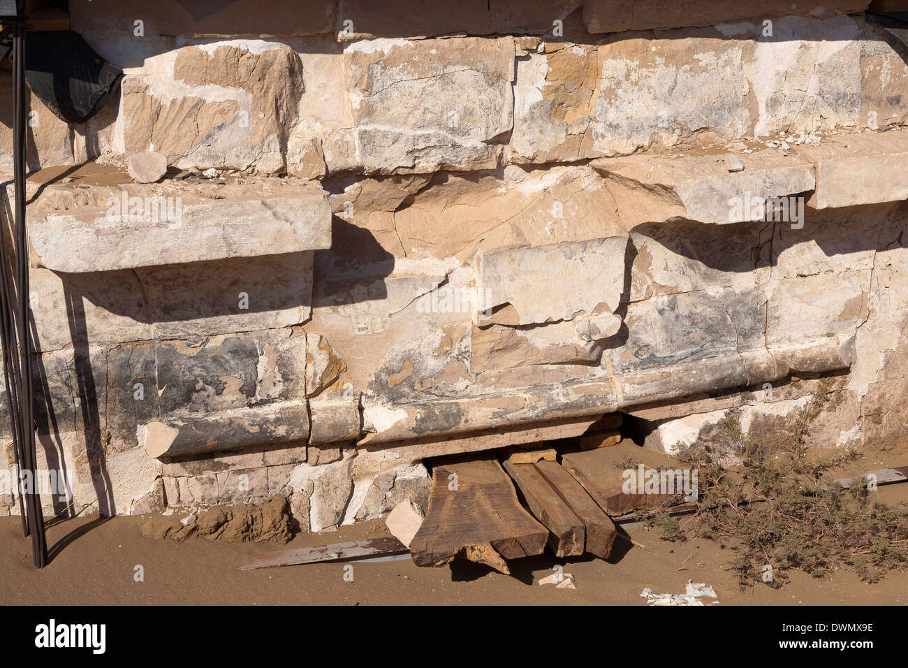 Lintel beams hi-res stock photography and images - Alamy