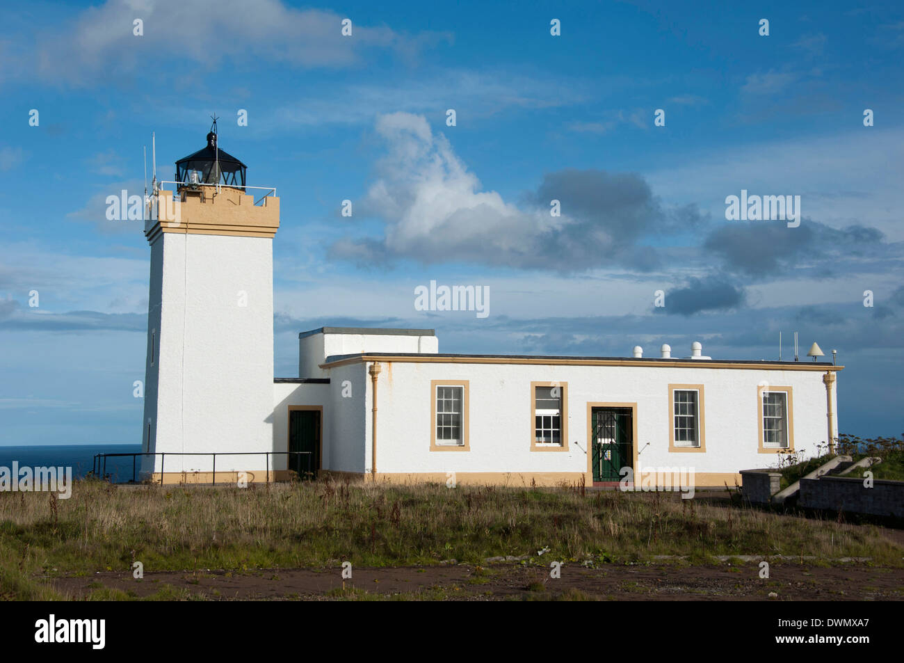 Duncansby head lighthouse hi-res stock photography and images - Alamy