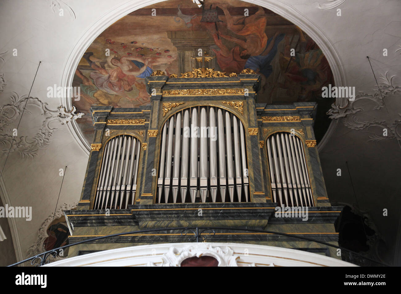 Antique pipe organ hi-res stock photography and images - Alamy