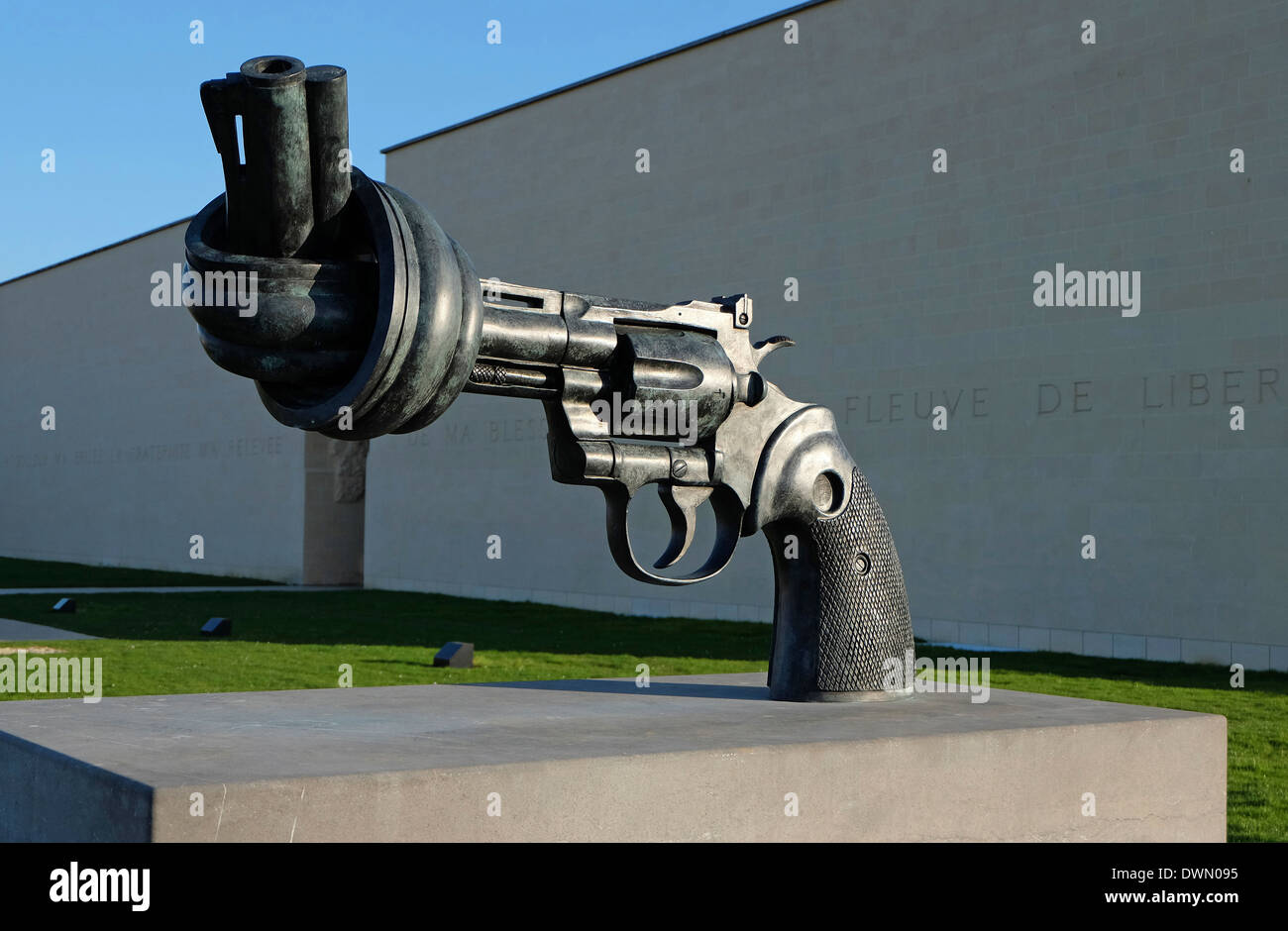 revolver gun with twisted barrel, caen memorial, normandy, france Stock ...