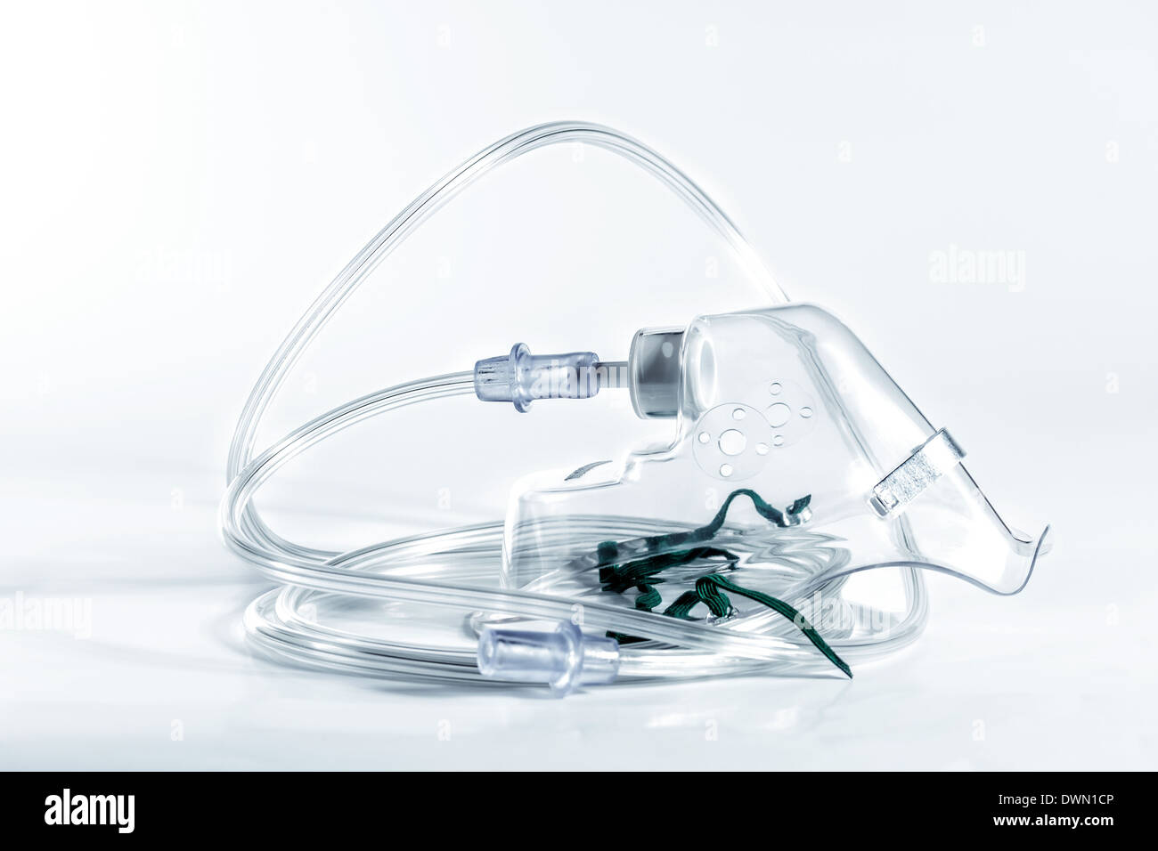 Oxygen and oxygen resuscitation equipment hi-res stock photography and ...