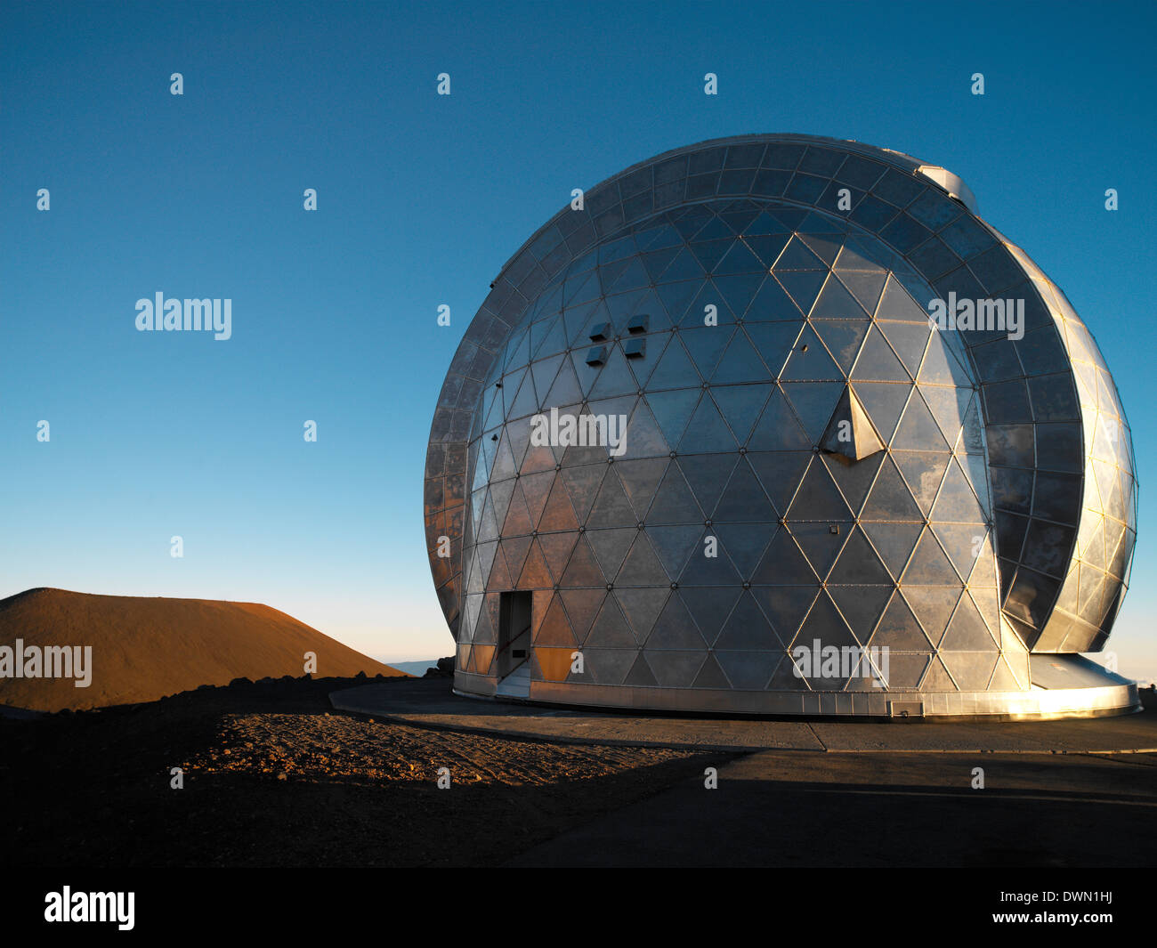Astronomical Observatory at the summit of Mauna Kea on the Big Island ...