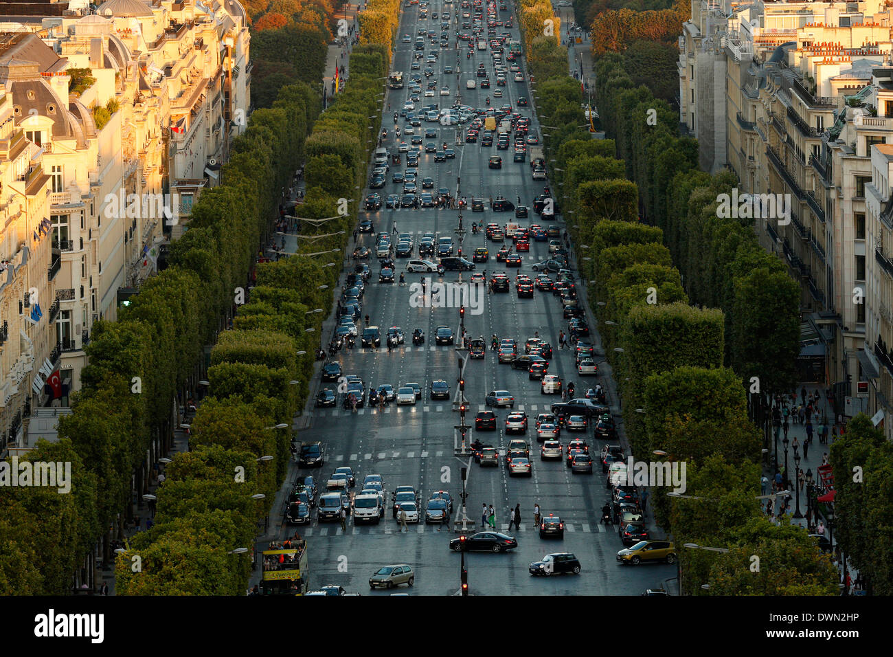 Champs elysees paris hi-res stock photography and images - Alamy
