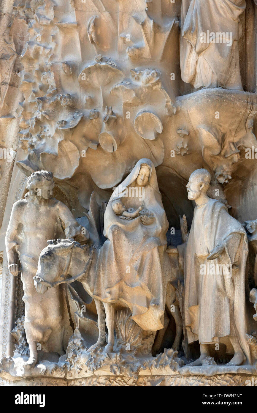 Nativity facade sagrada familia hi-res stock photography and images - Alamy