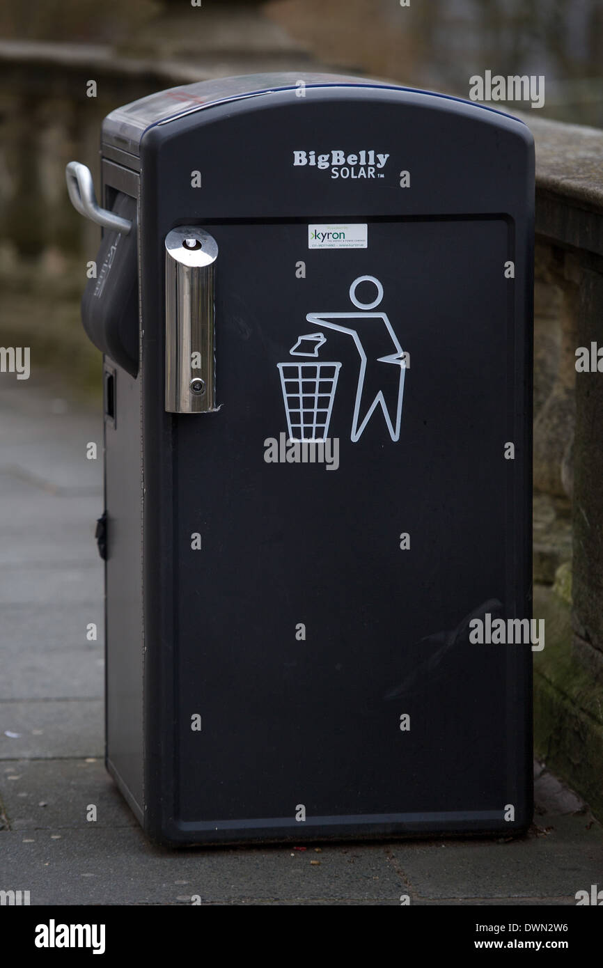 Solar bin hi-res stock photography and images - Alamy