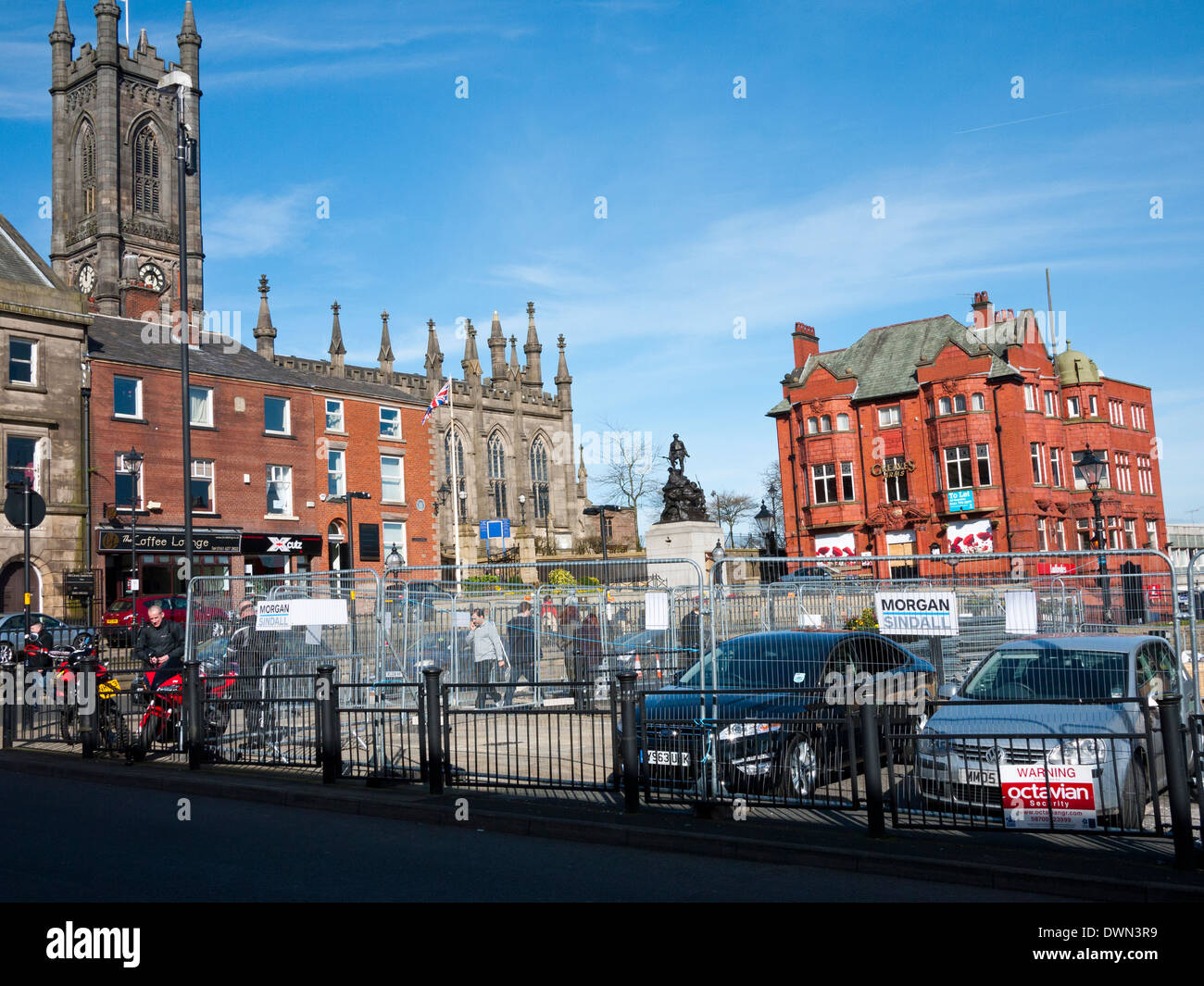 Oldham Town Centre with the The Greaves Arms public house,war memorial ...