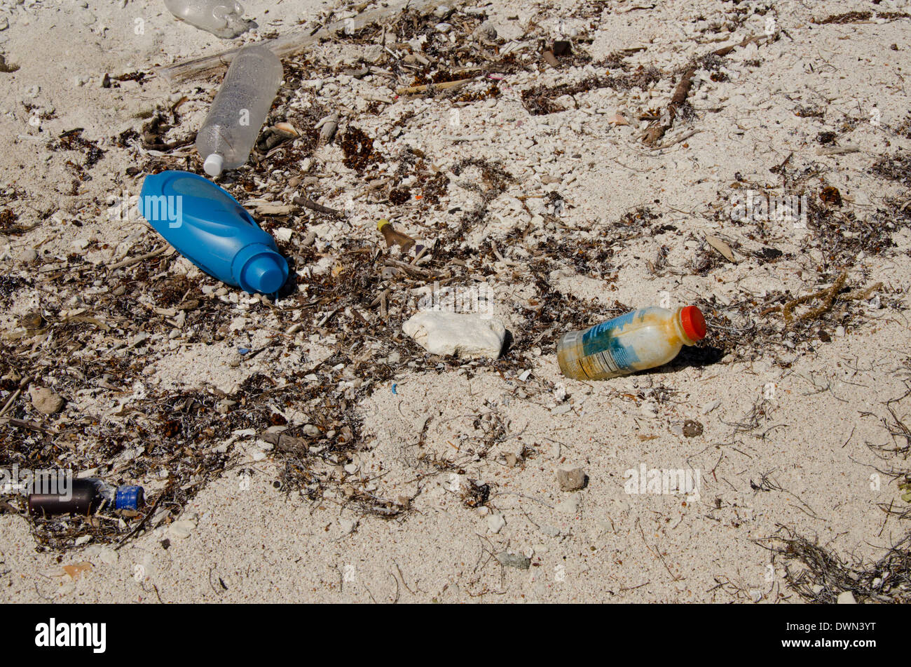 Caribbean plastic pollution hi-res stock photography and images - Alamy