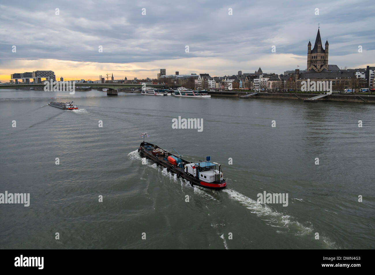 Rhine barge hi-res stock photography and images - Alamy