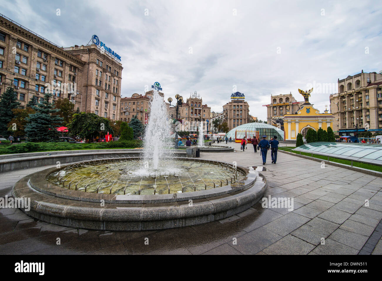 Maidan nezalezhnosti kyiv hi-res stock photography and images - Alamy