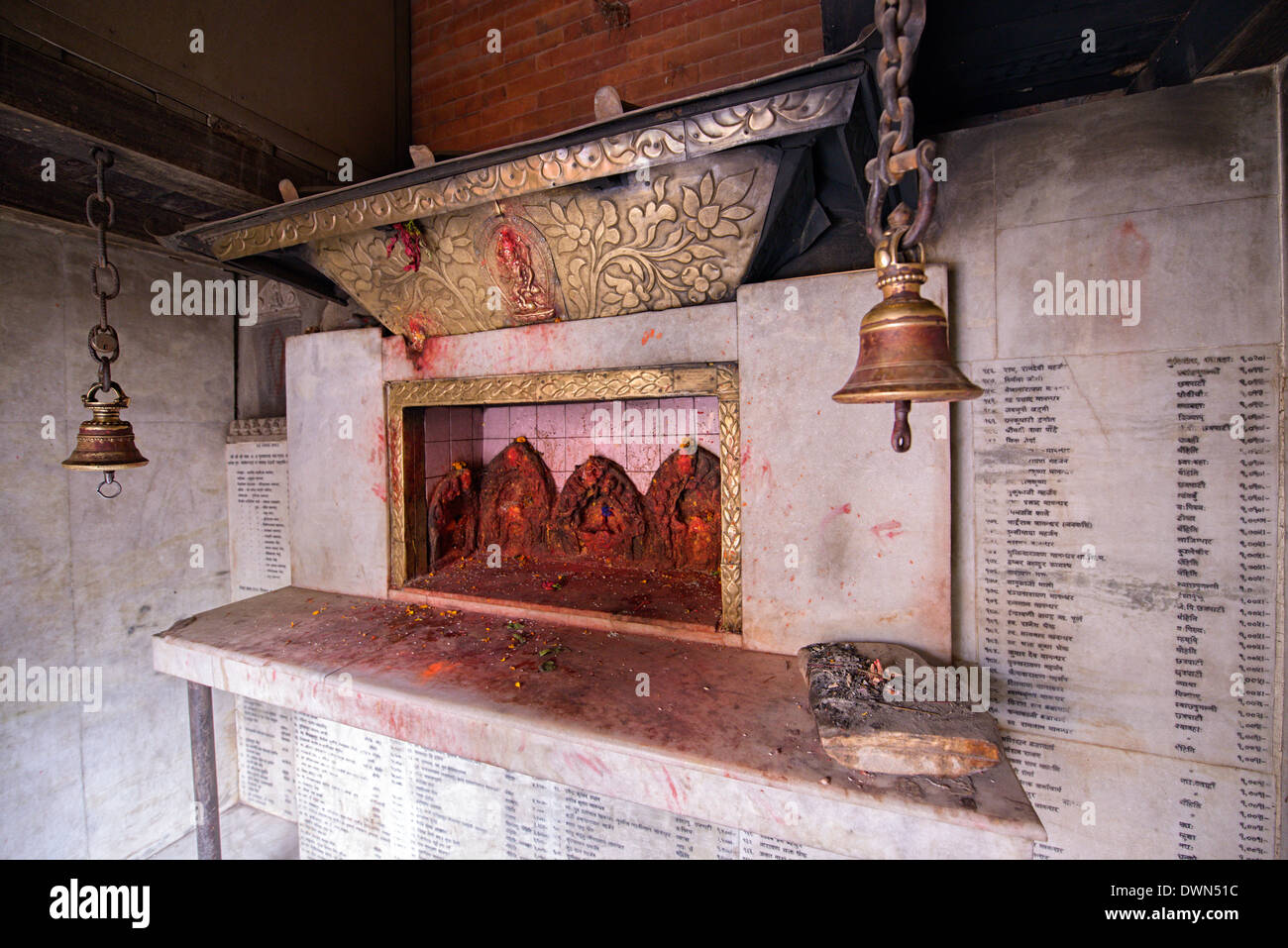Hindu shrine in hi-res stock photography and images - Alamy