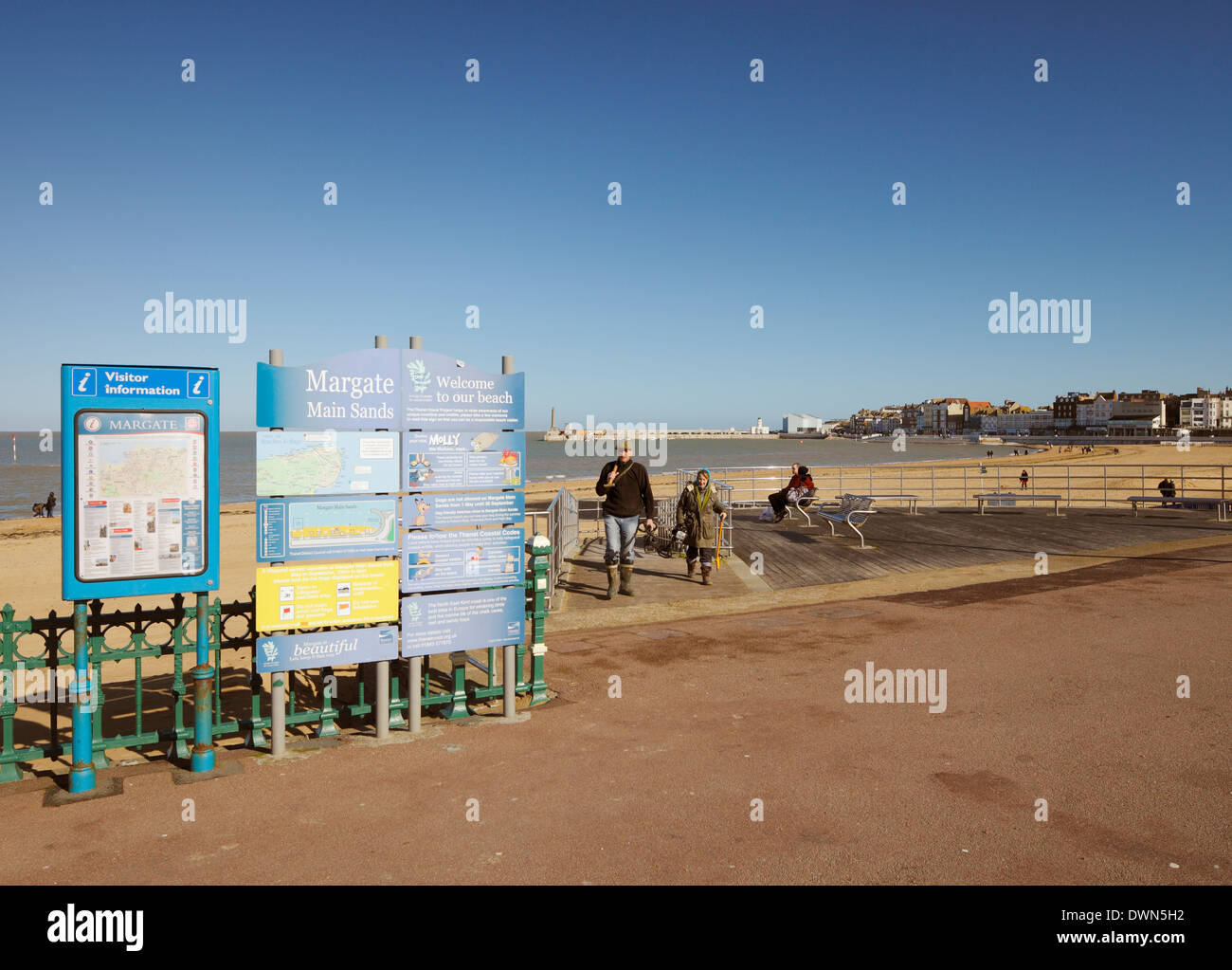 Margate seafront hi-res stock photography and images - Alamy
