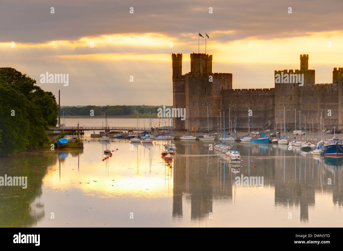 Caernarfon Castle, UNESCO World Heritage Site, Caernarfon, Gwynedd ...