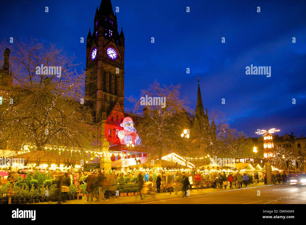 Christmas Market and Town Hall, Albert Square, Manchester, England ...