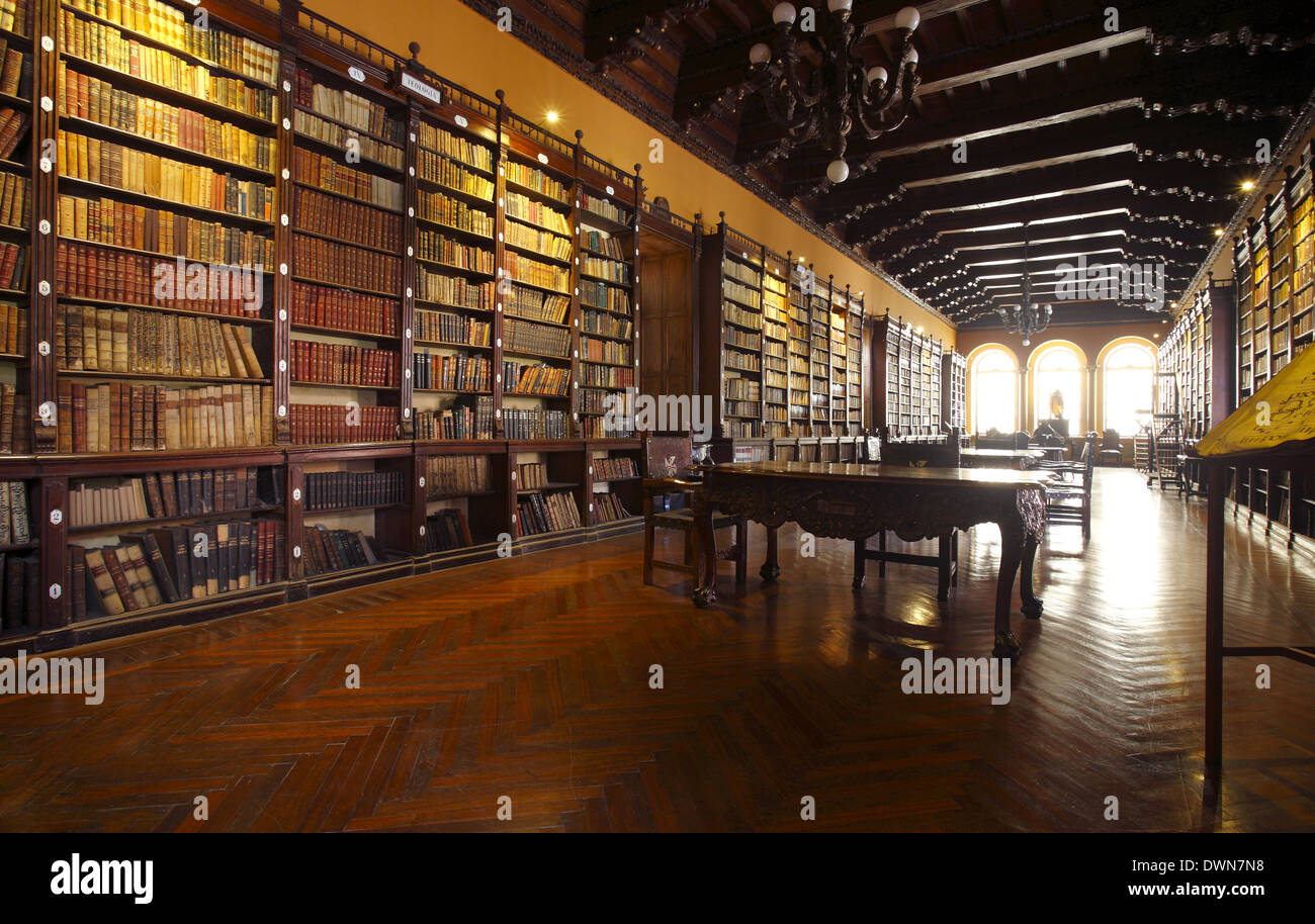 Peru library hi-res stock photography and images - Alamy