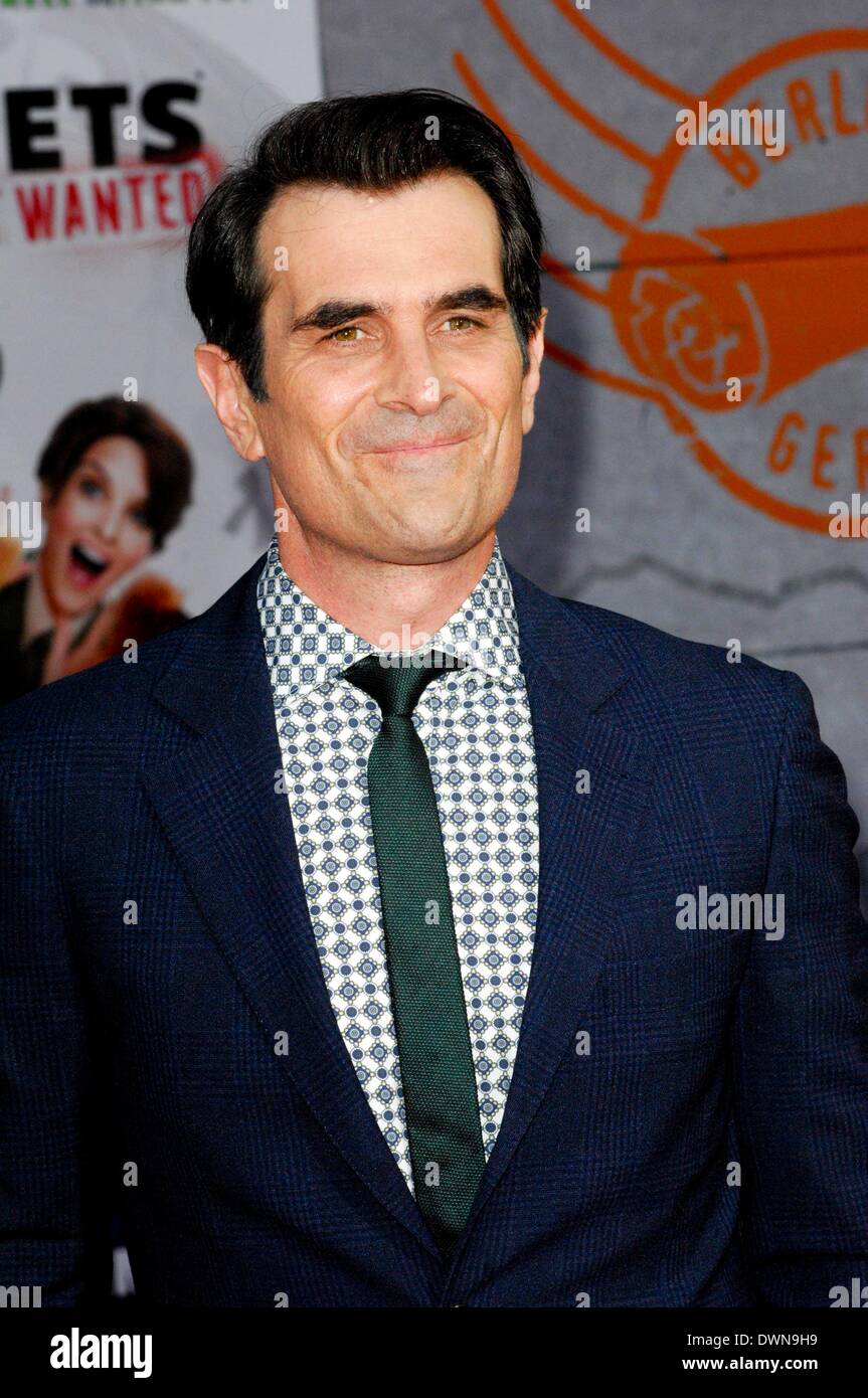 Los Angeles, California, USA. 11th Mar, 2014. Ty Burrell at arrivals ...