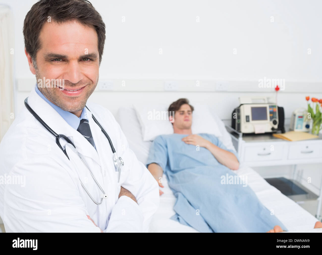 Doctor hospital ward hi-res stock photography and images - Alamy
