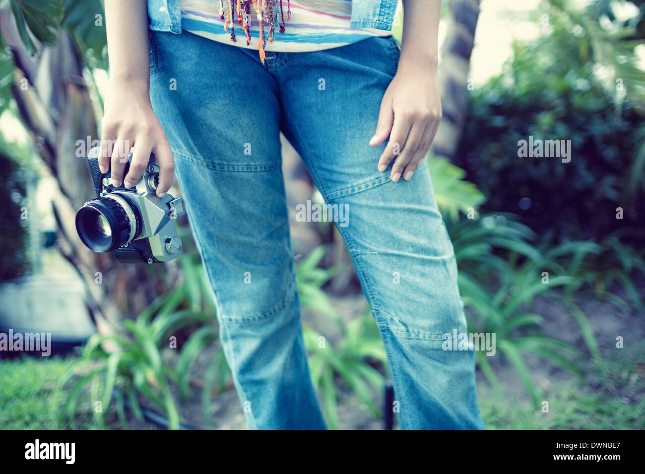 Woman wearing jeans hi-res stock photography and images - Alamy
