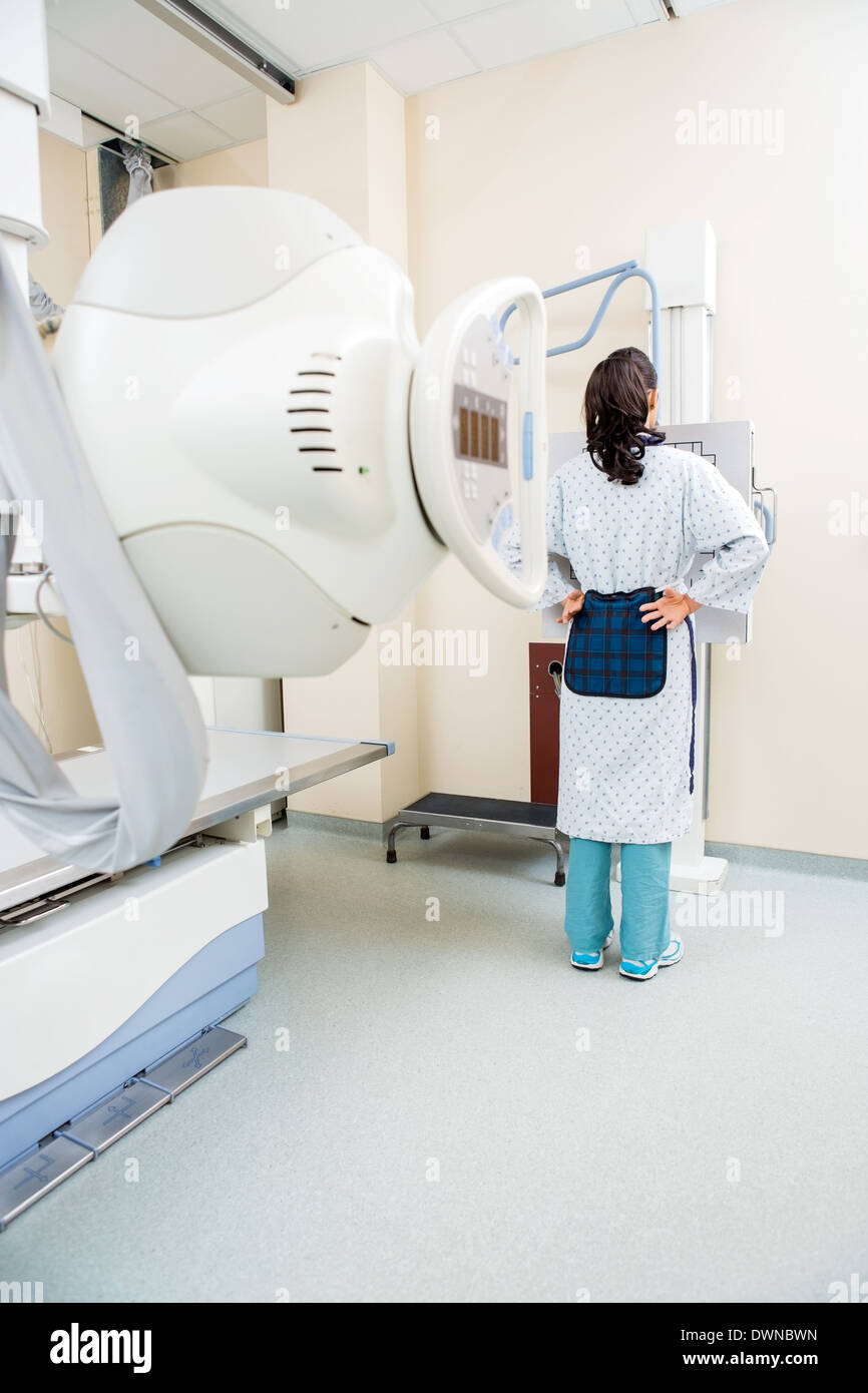 Patient Getting Chest Xray Stock Photo - Alamy
