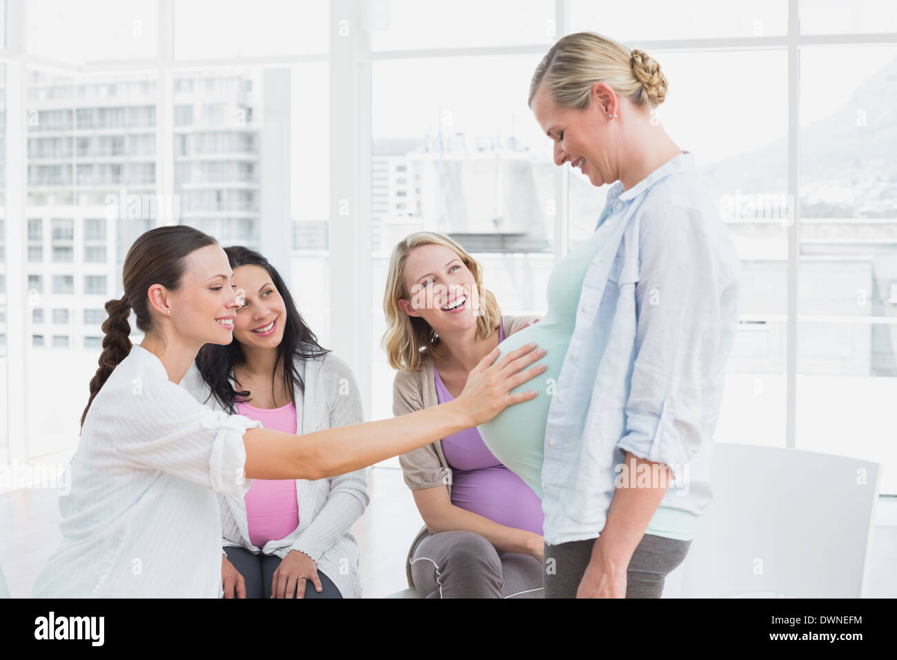 Antenatal class hi-res stock photography and images - Alamy