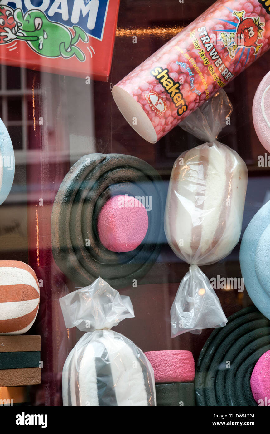 London candy shops High Resolution Stock Photography and Images - Alamy
