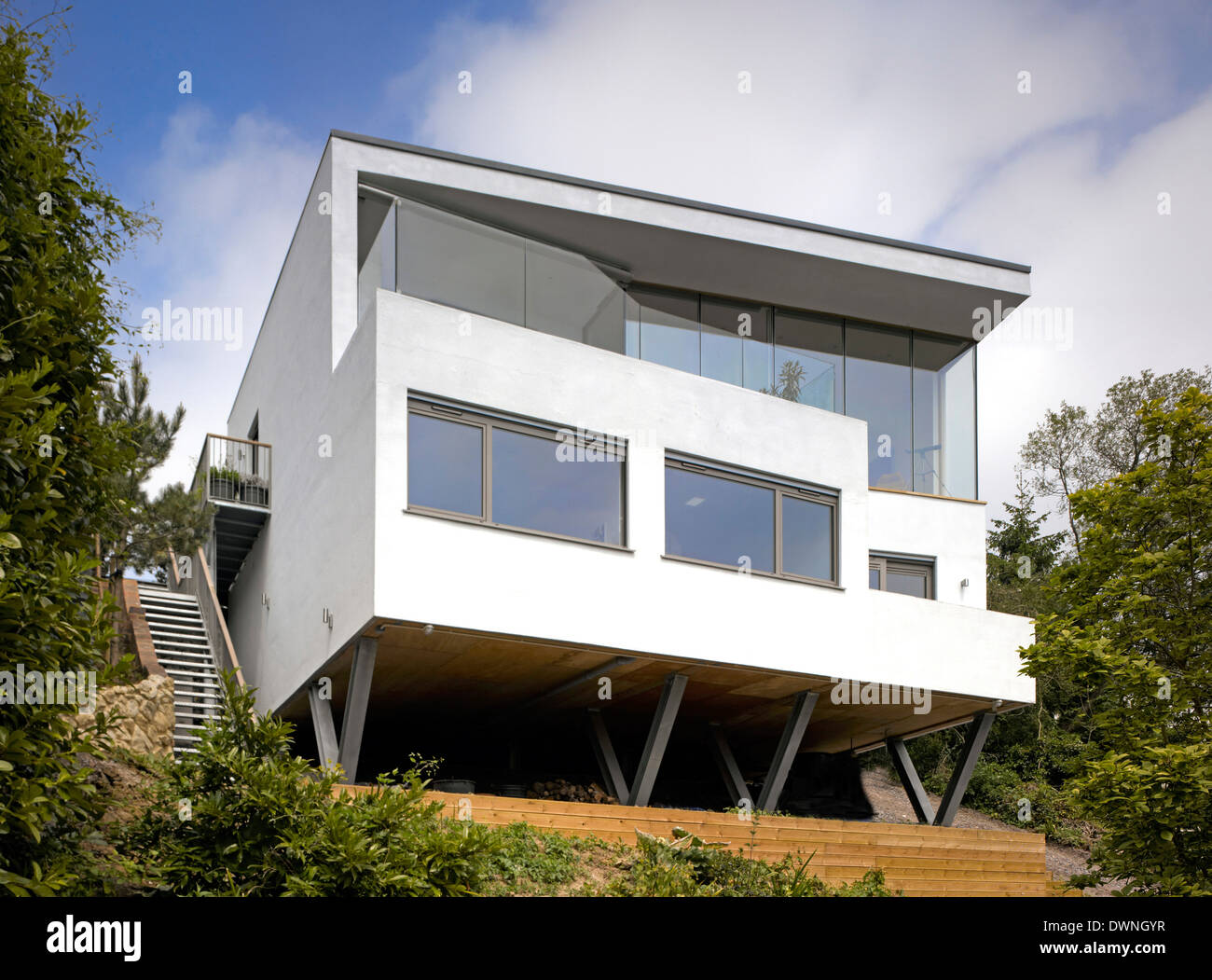 Cliff House, Hythe, United Kingdom. Architect: Foster Lomas, 2013 ...