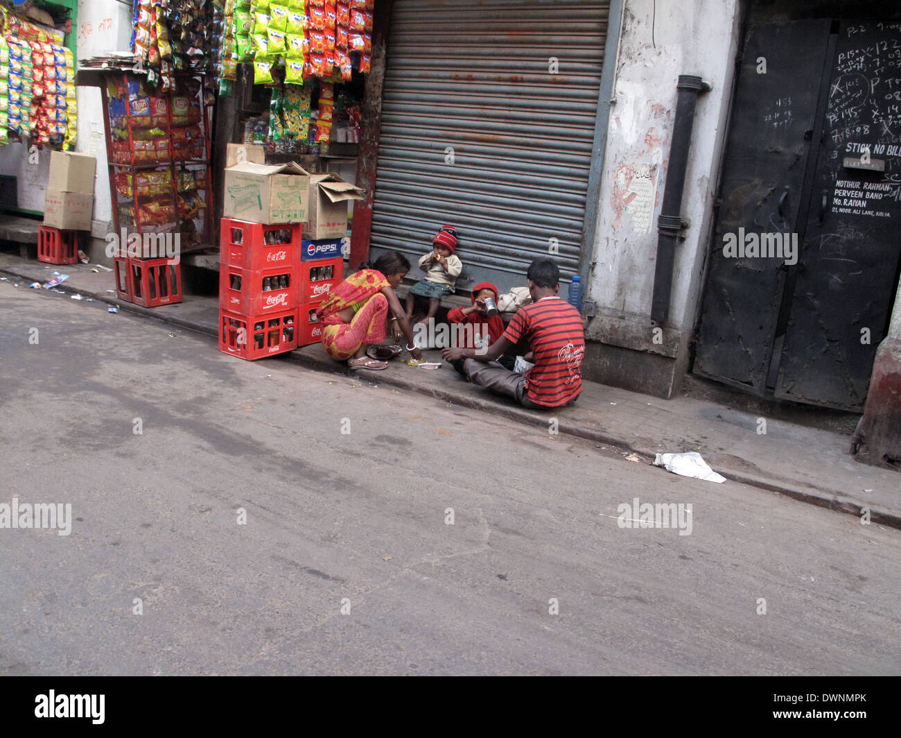 Indian Homeless Family High Resolution Stock Photography and Images - Alamy