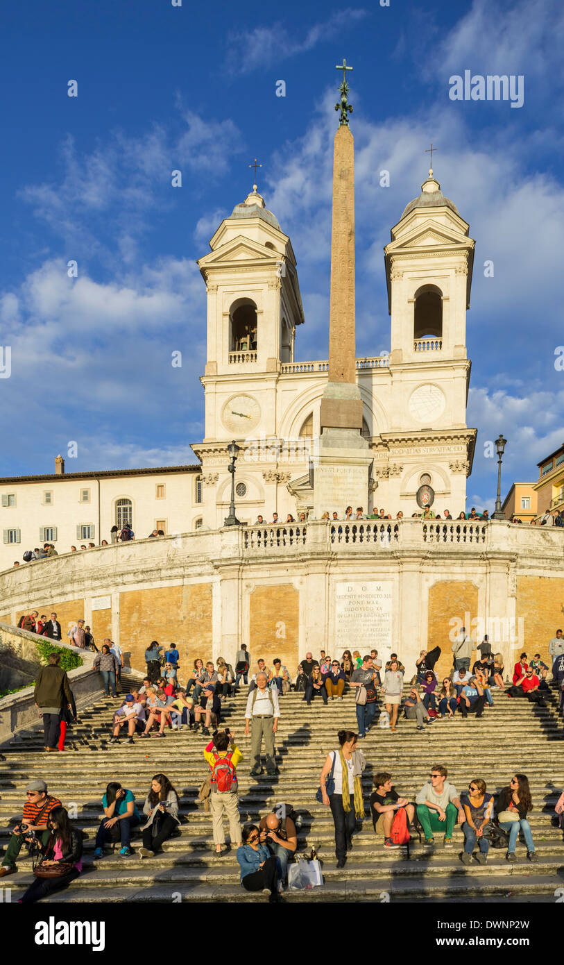 Trinita dei Monti church and the Sallustiano obelisk at the Spanish ...