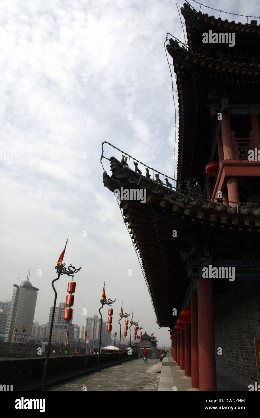Xian south gate hi-res stock photography and images - Alamy