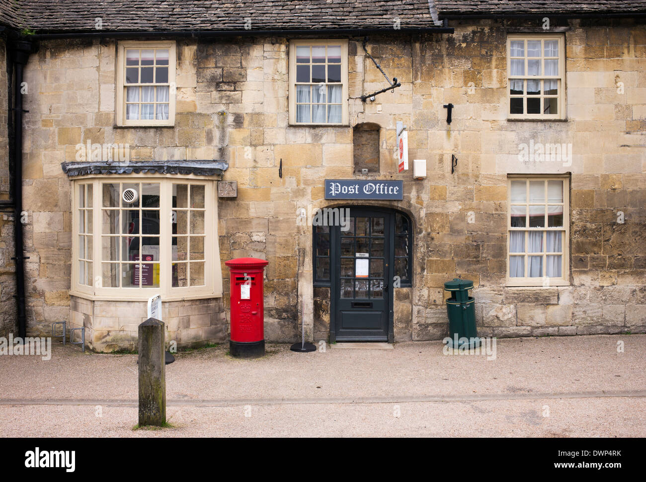 Post office entrance with post box hi-res stock photography and images ...