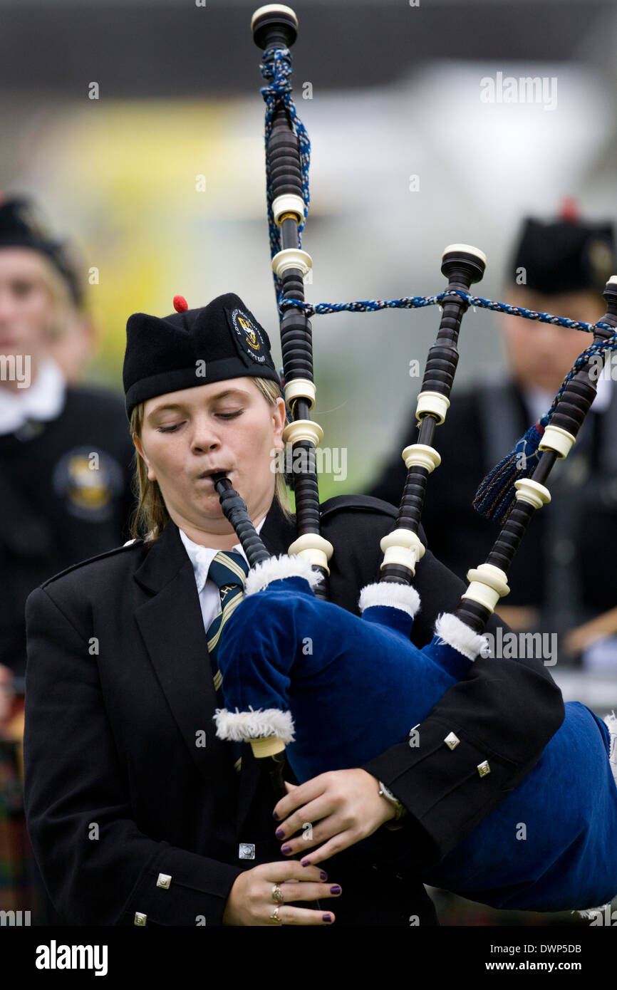 Female piper hi-res stock photography and images - Alamy