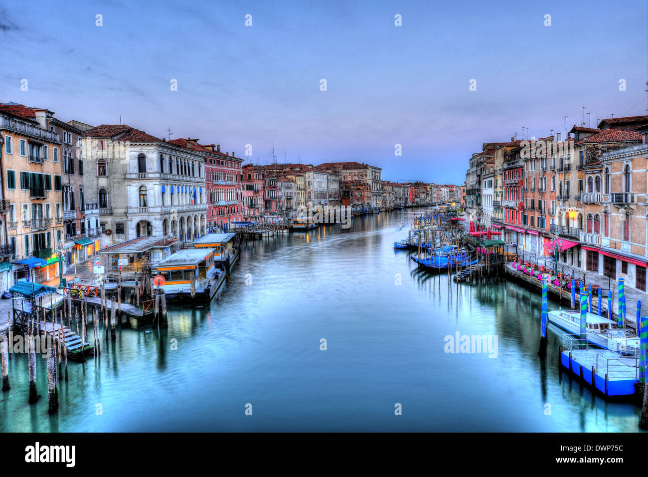 The grand canal at night hi-res stock photography and images - Alamy