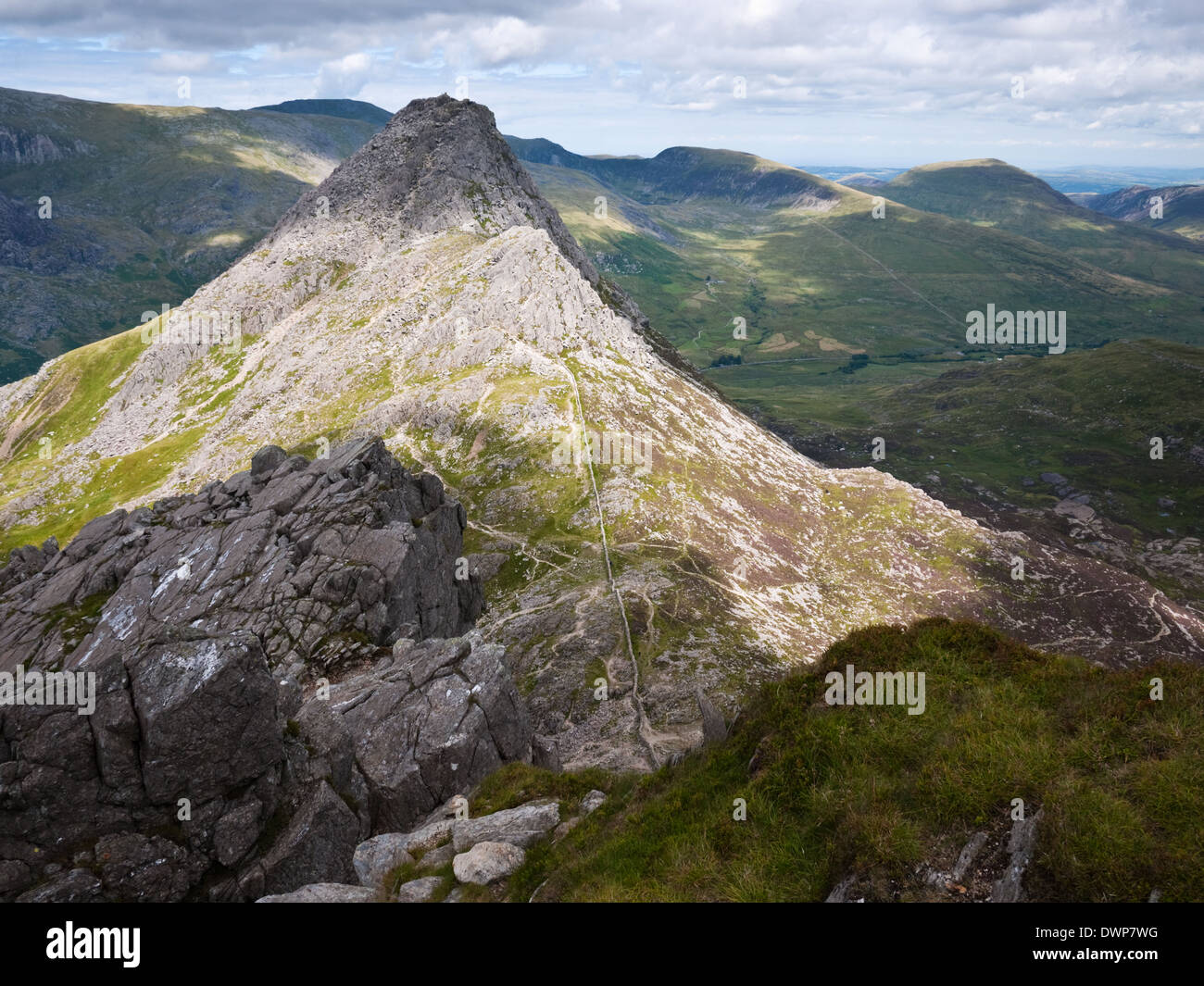 The peak of Tryfan in Snowdonia National Park, viewed from the Bristly ...