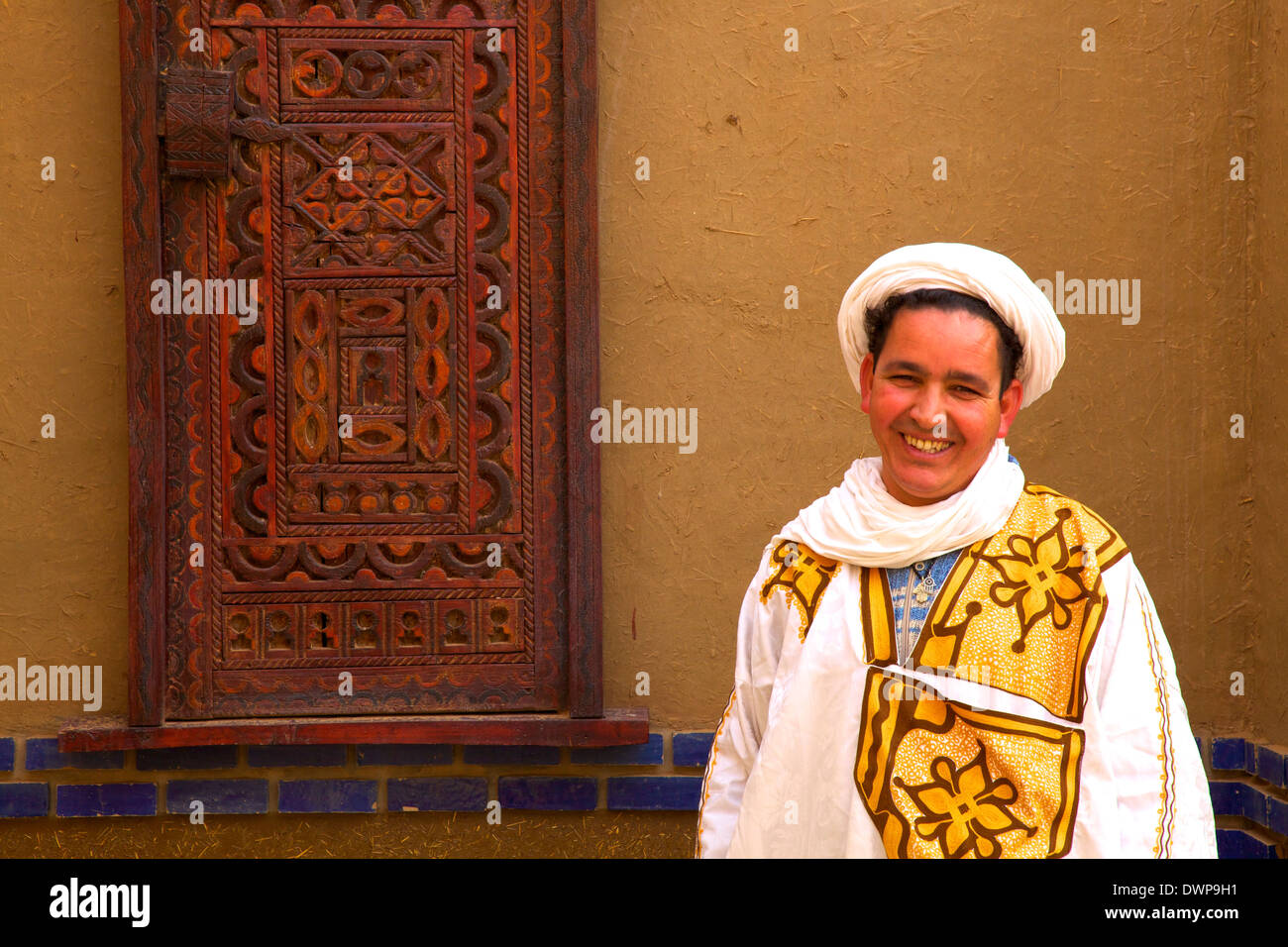 Traditional berber costume hi-res stock photography and images - Alamy