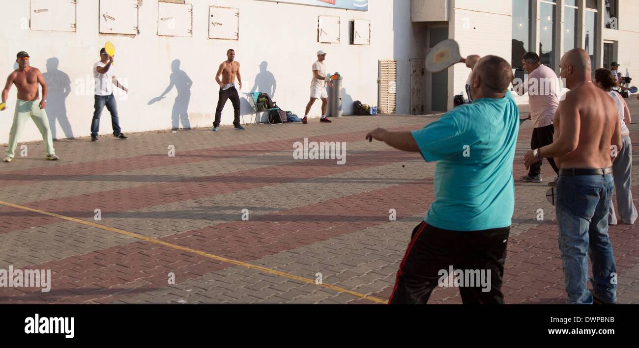 Matkot players on the beach in Tel Aviv Pictured 21.02.2014 Stock Photo ...