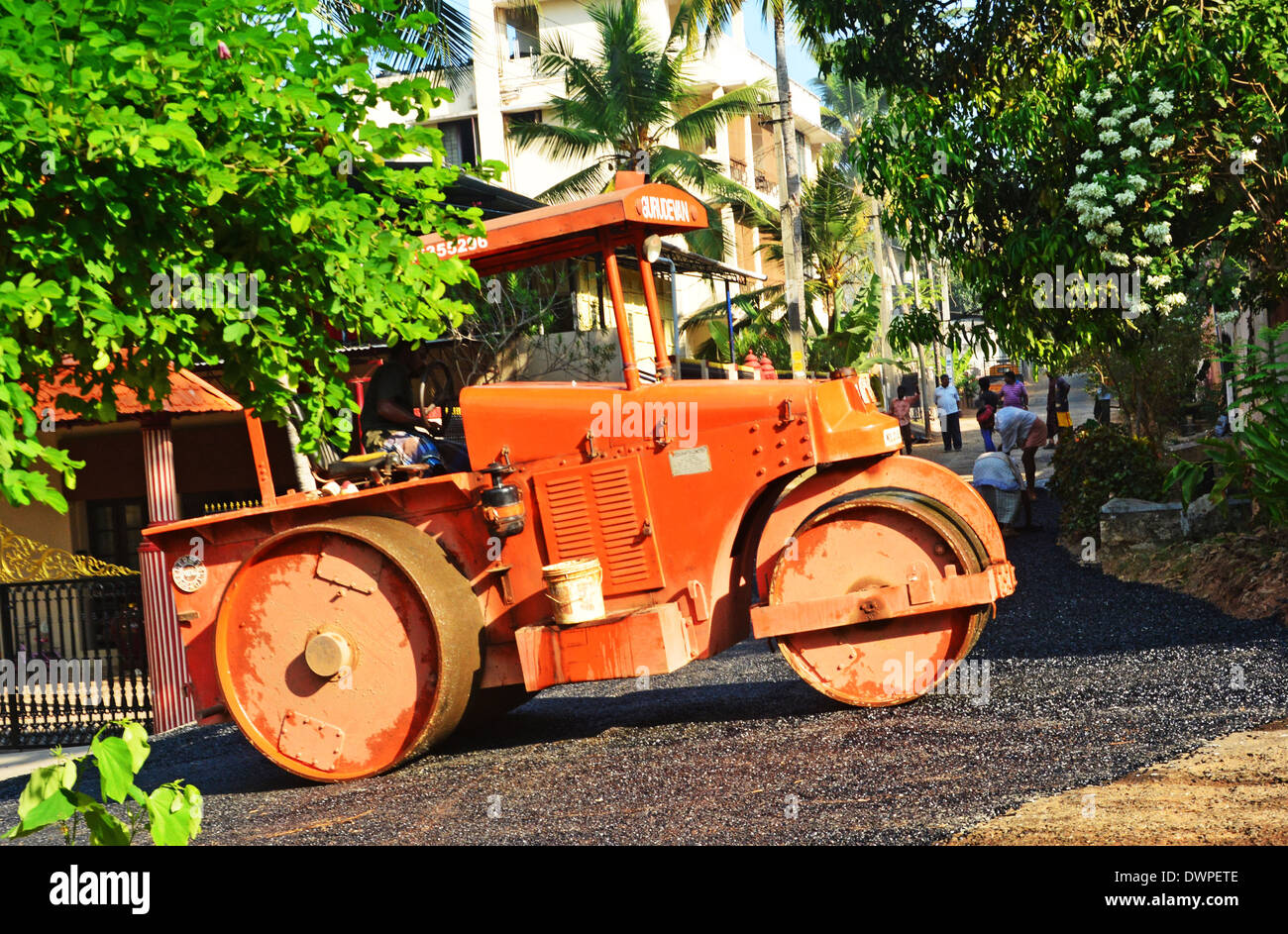 Highway repair crew hi-res stock photography and images - Alamy