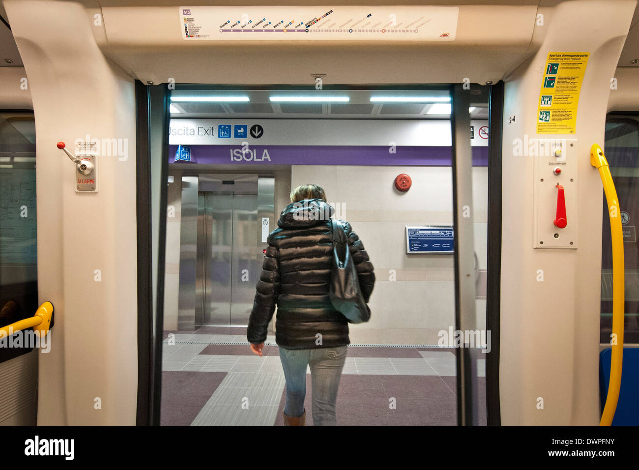 M5 subway hi-res stock photography and images - Alamy