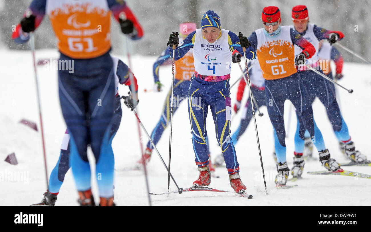 Oksana Shyshkova (M) competes in Women's 1km Sprint Visual Impaired ...